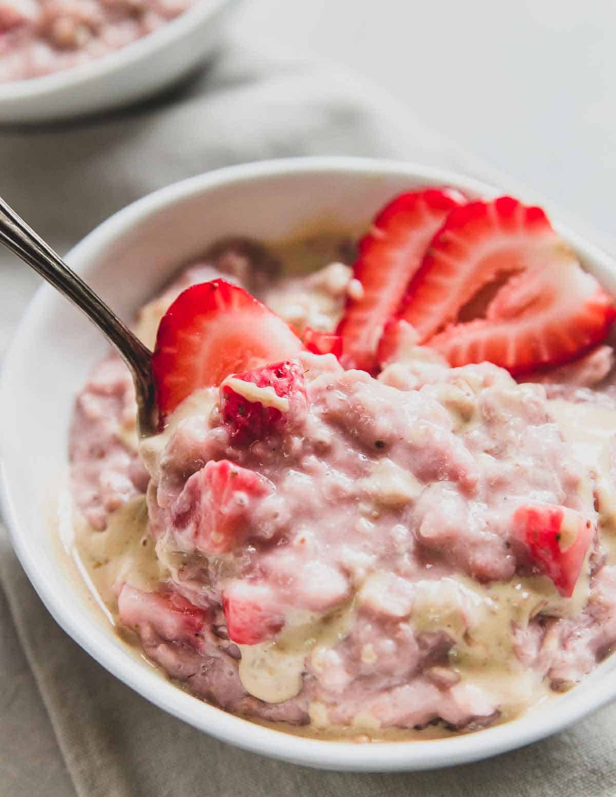 Strawberry Oatmeal - Stovetop Strawberry Oats Recipe