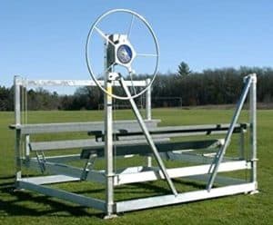 Boat Lifts Explained: 4 Types All Sailors Need To Know – GoDownsize.com