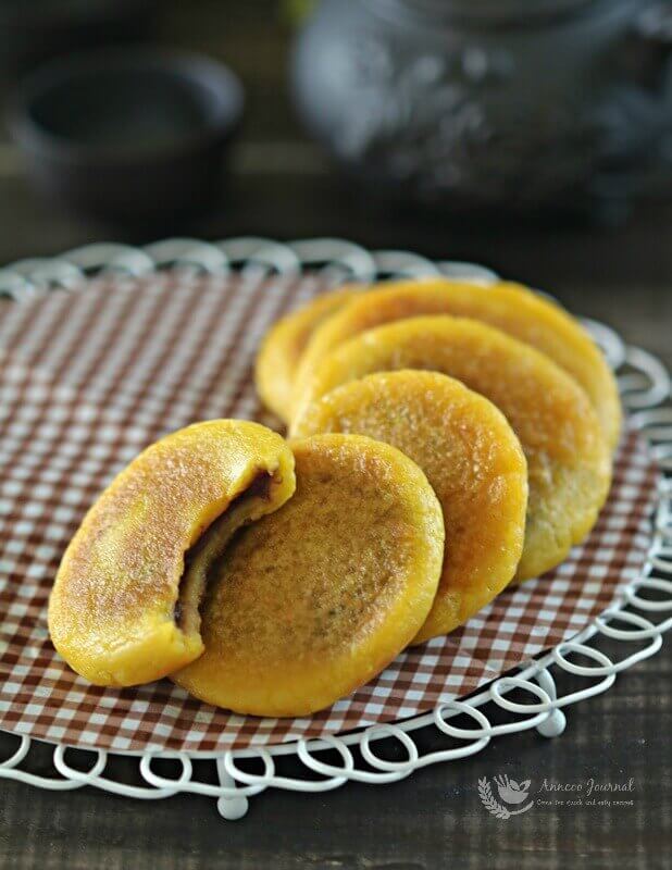 Chinese Pumpkin Pancakes 金瓜饼 - Anncoo Journal