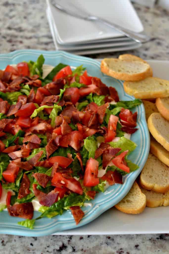 BLT Dip ( Brings all the Flavors of your Favorite Sandwich To Dip Form)