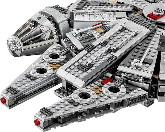 LEGO Star Wars Force Awakens Millennium Falcon