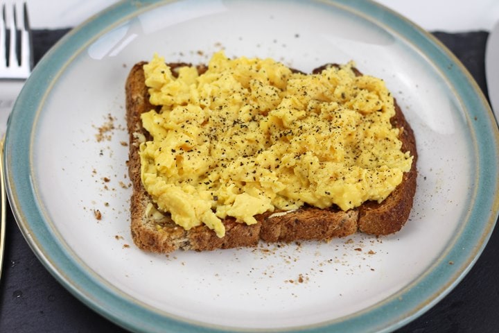 Scrambled Eggs On Toast A Quick And Nutricious Way To Start The Day