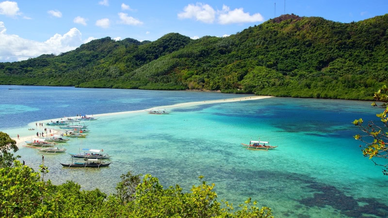 La Inusual Playa Con Forma De Serpiente Y Doble Orilla En El Nido