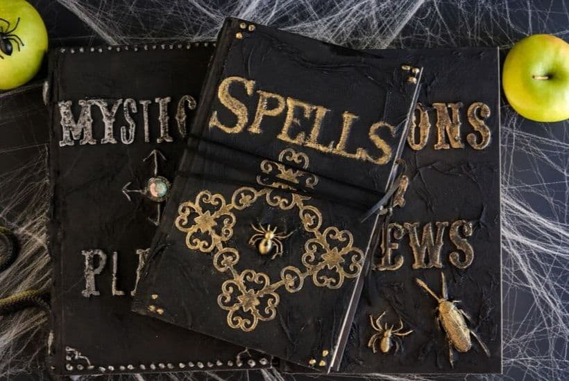 Make Your Own Halloween Spell Book - The Farm Girl Gabs®