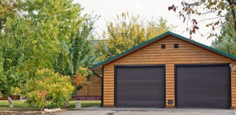 The Log Garage Kits Roundup: 8 Models to Suit Every Budget - Log Cabin Hub