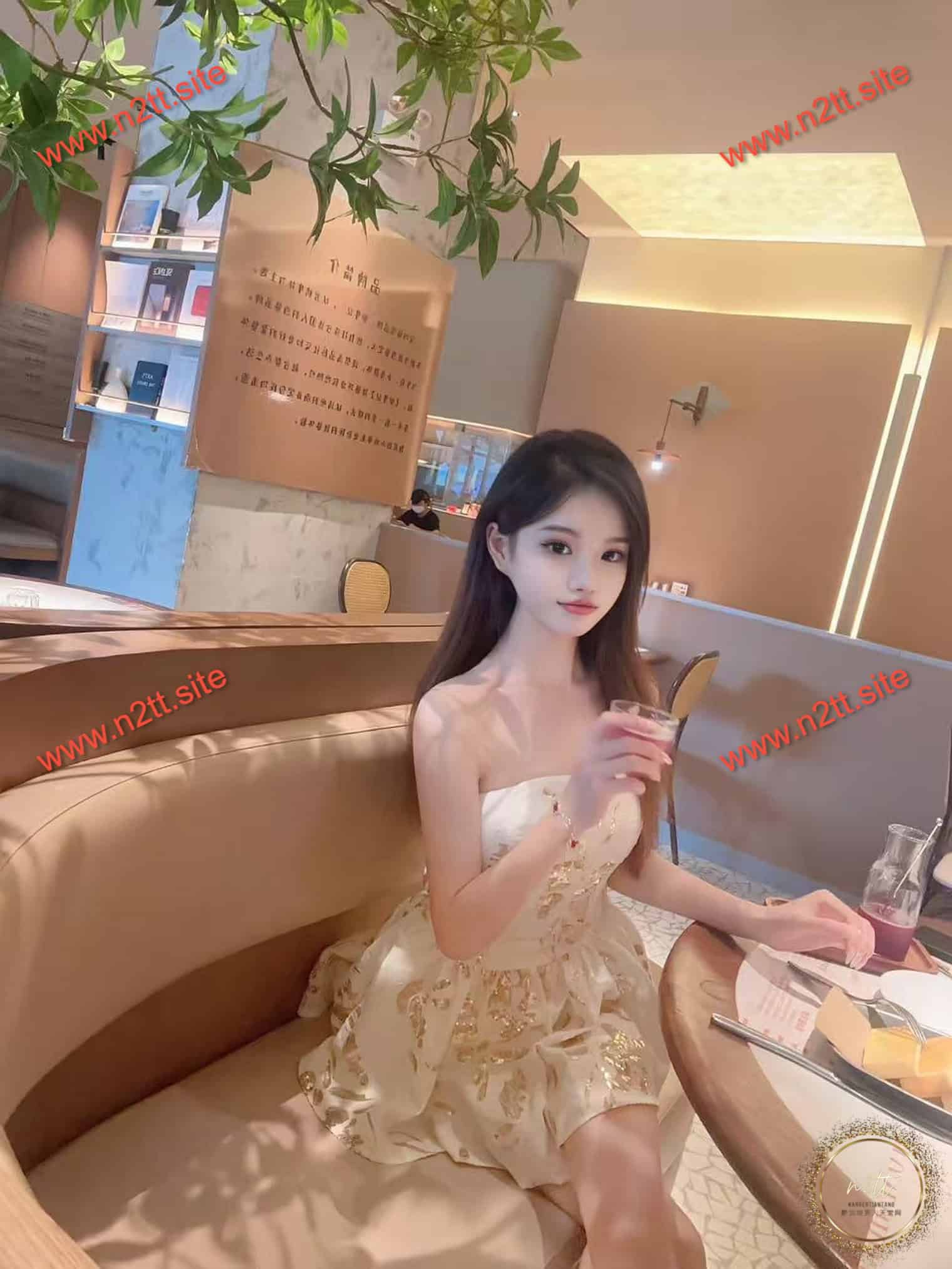 YueYue-月月【1208】- $120/60mins/1 Shot HJ is available at nanrentiantang1.net 新加坡男人天堂网