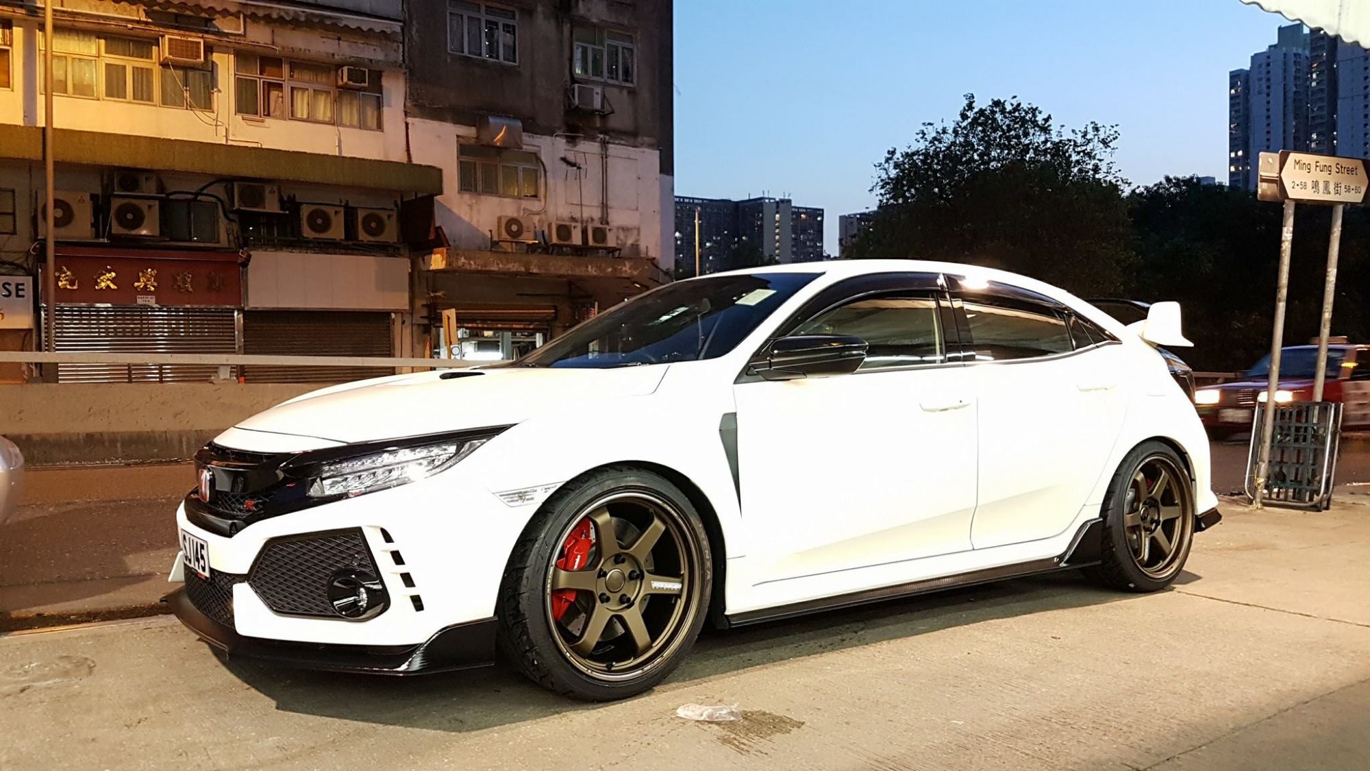 Honda Civic Type-R White Rays Volk TE37 Ultra | Wheel Front