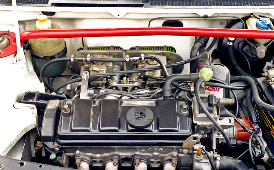 Peugeot 205 Rallye 1.3 - L'ensorcelée ! - Driving Experience