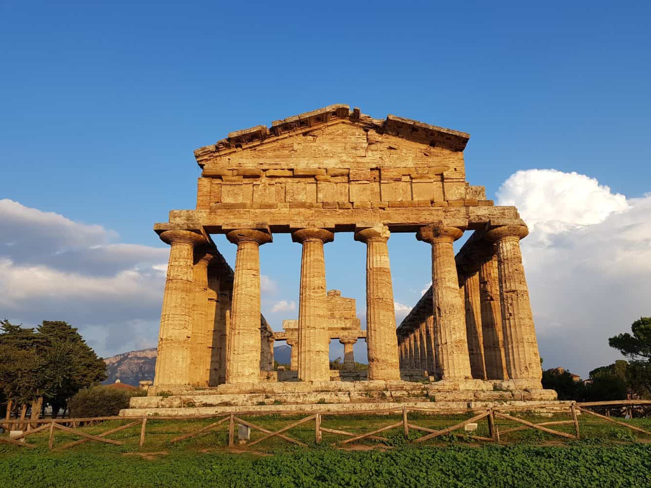 Templi di Paestum: il tempio di Nettuno, Atena e Hera o Basilica
