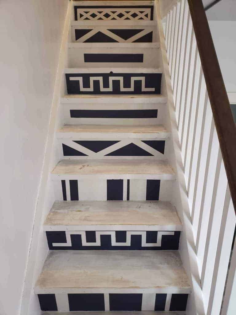 Painted stair risers and treads - THE HOMESTUD