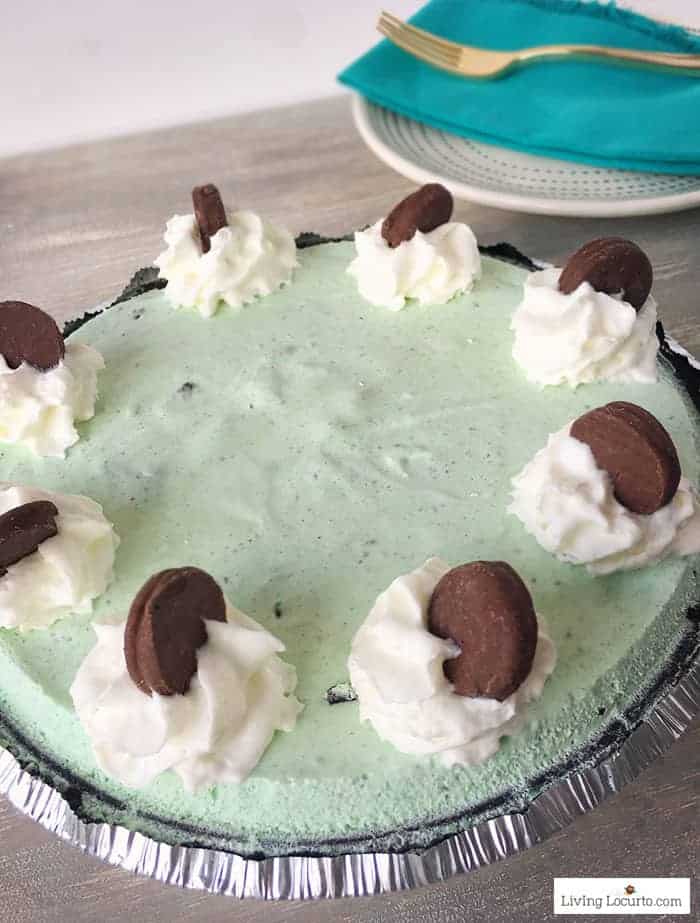 OREO Chocolate Mint Pie - Easy No Bake Dessert (VIDEO)