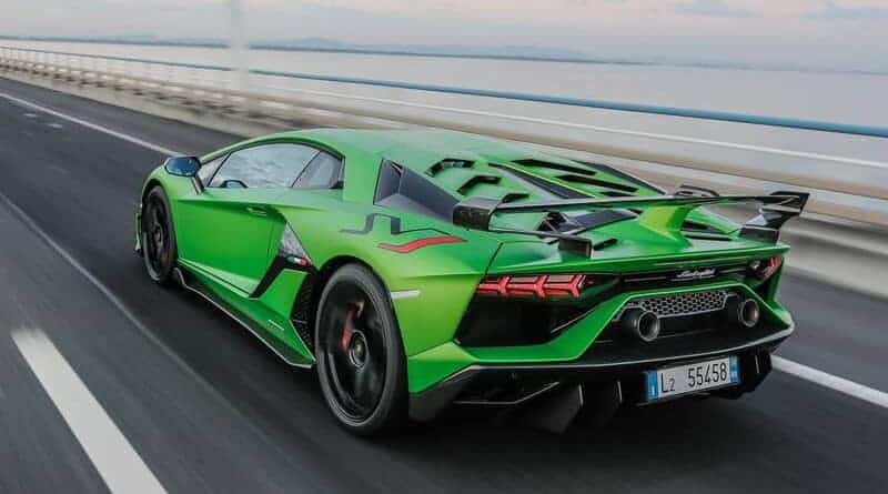 Lamborghini Aventador SVR Teased (The last Lamborghini V12)