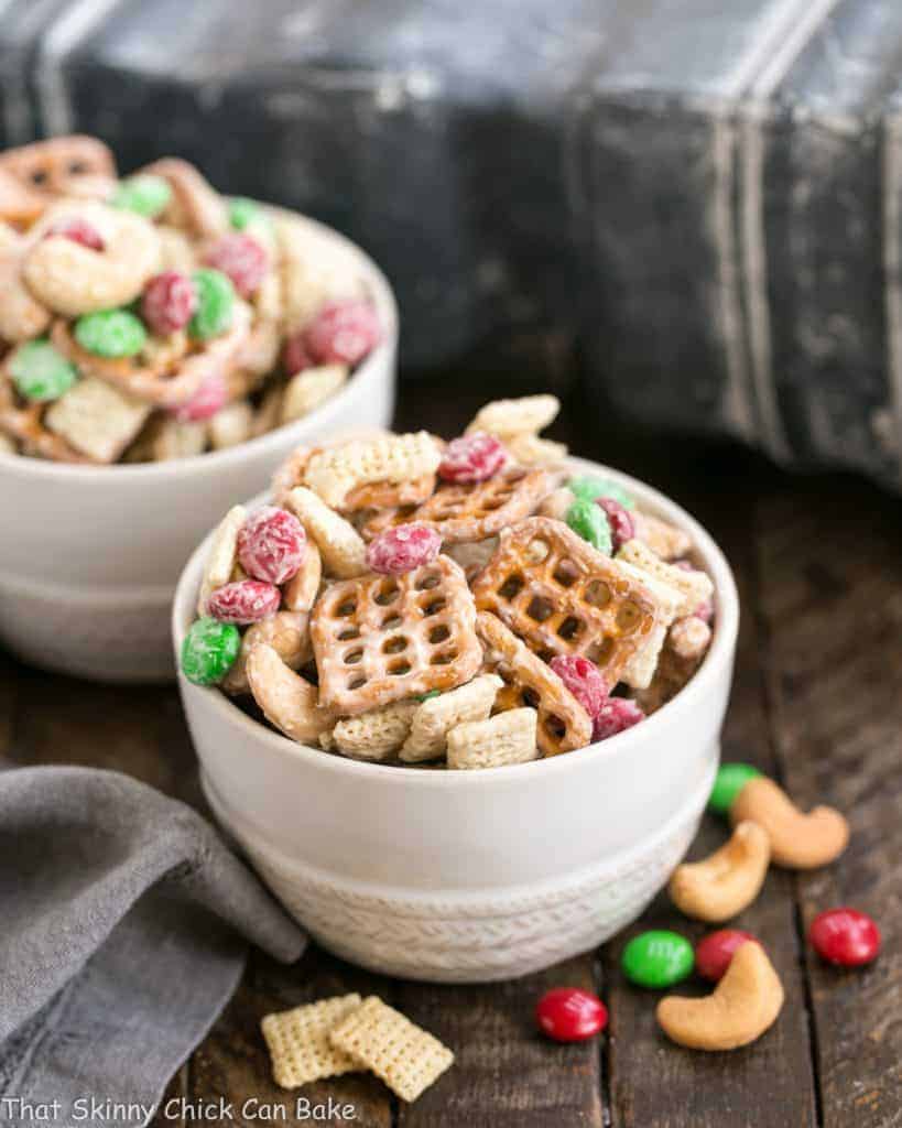 Holiday White Chocolate Cashew Party Mix - That Skinny Chick Can Bake
