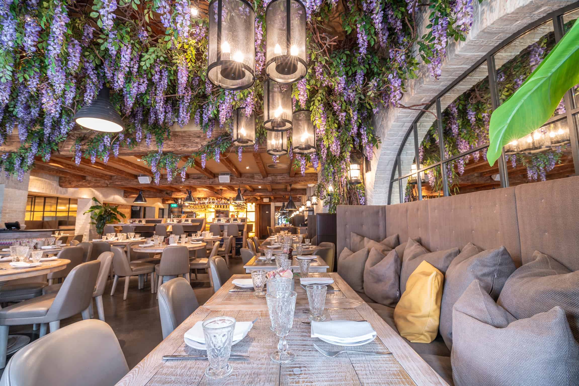 Victor’s Restaurant Hale | Carroll Design