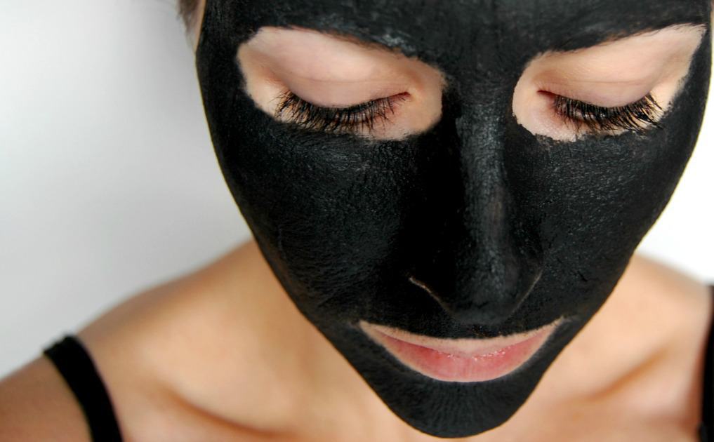Activated Charcoal Face Mask - The Pistachio Project
