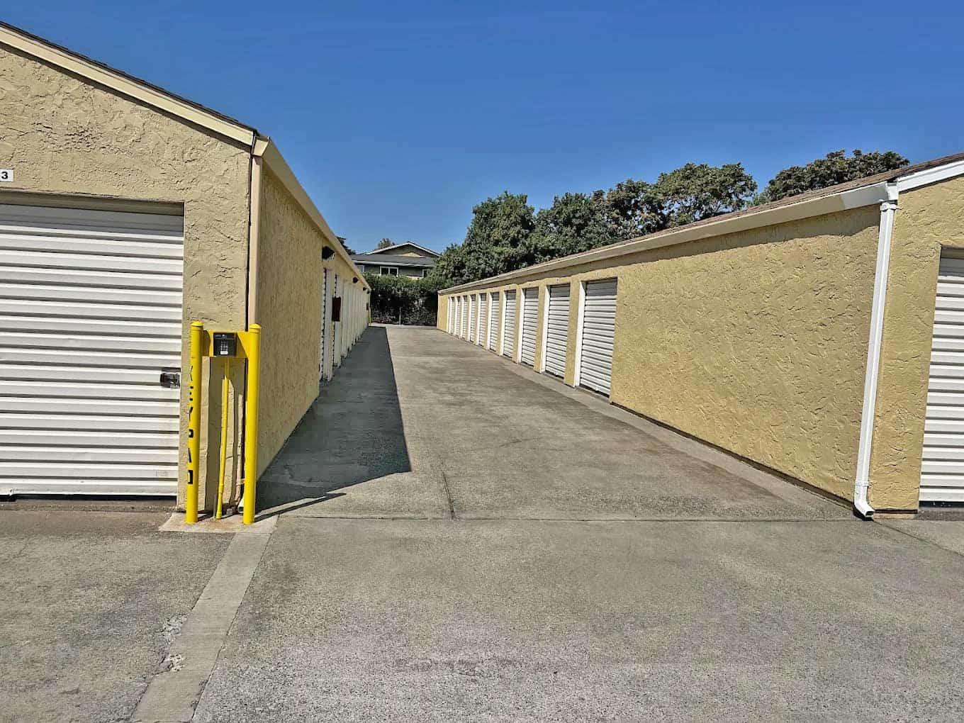 Storage Unit Rates and Availability
