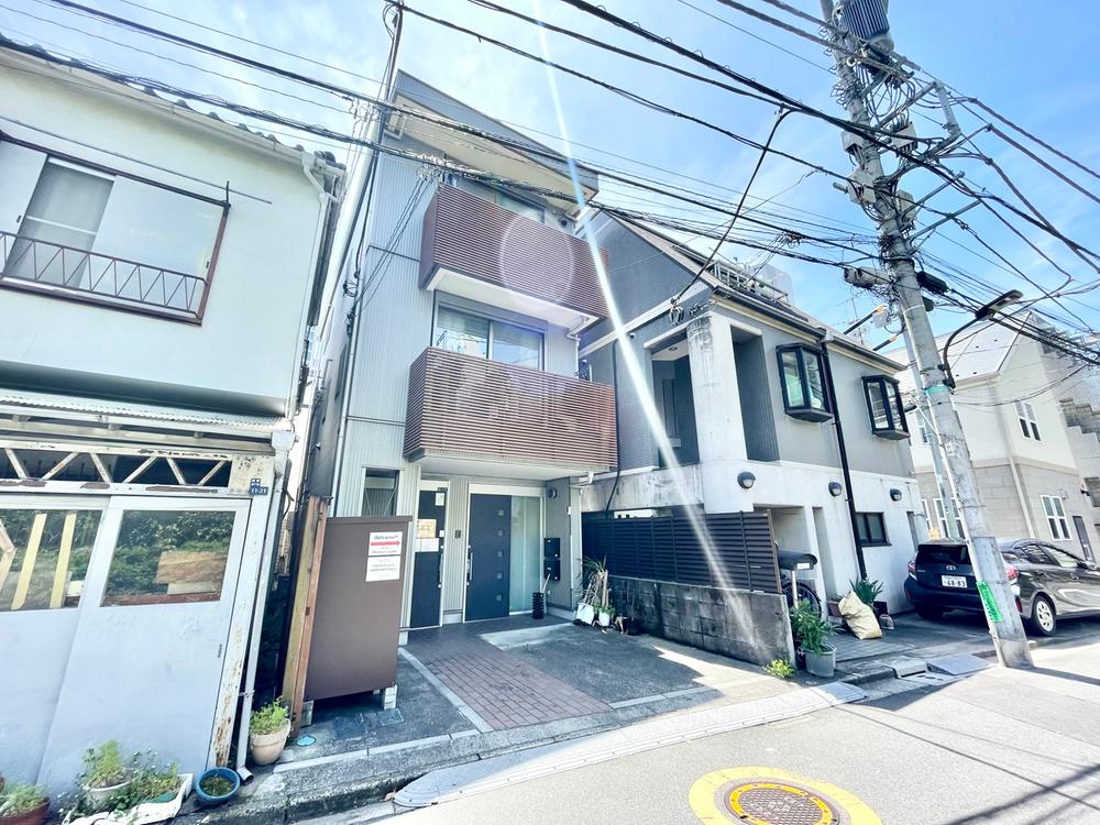 E-Housing House in Akasaka 4 (Akasaka Station) for Sale | Akasaka 4 ...