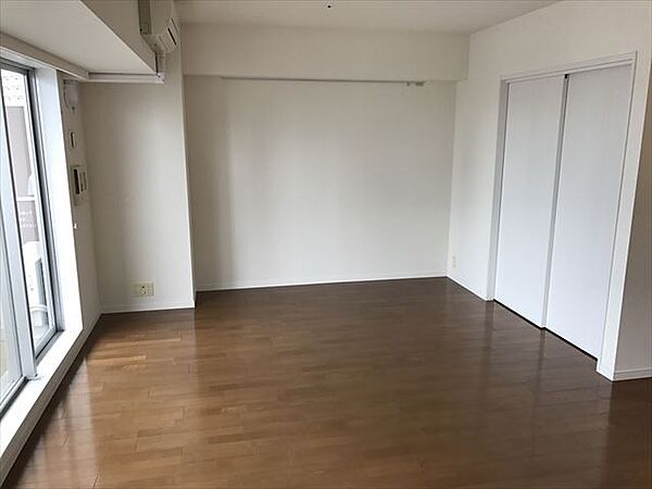 E-Housing Park Axis Toyosu for Rent | 2LDK in 1-2-39 Toyosu, Koto-ku ...