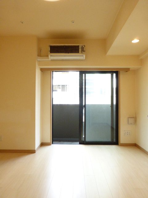 E-Housing Louvre Mita for Rent | 1K in 4-6-3 Shiba, Minato-ku, Tokyo ...