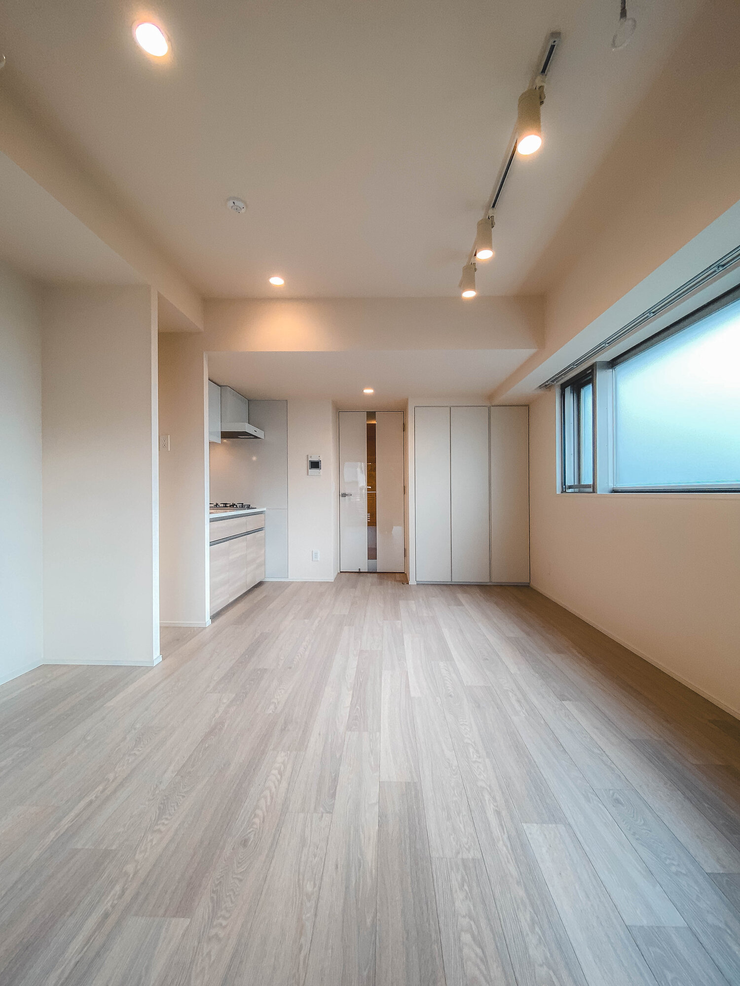 Brillia ist Sendagaya 420 - 31-4 Daikyocho, Shinjuku-ku, Tokyo | E-Housing