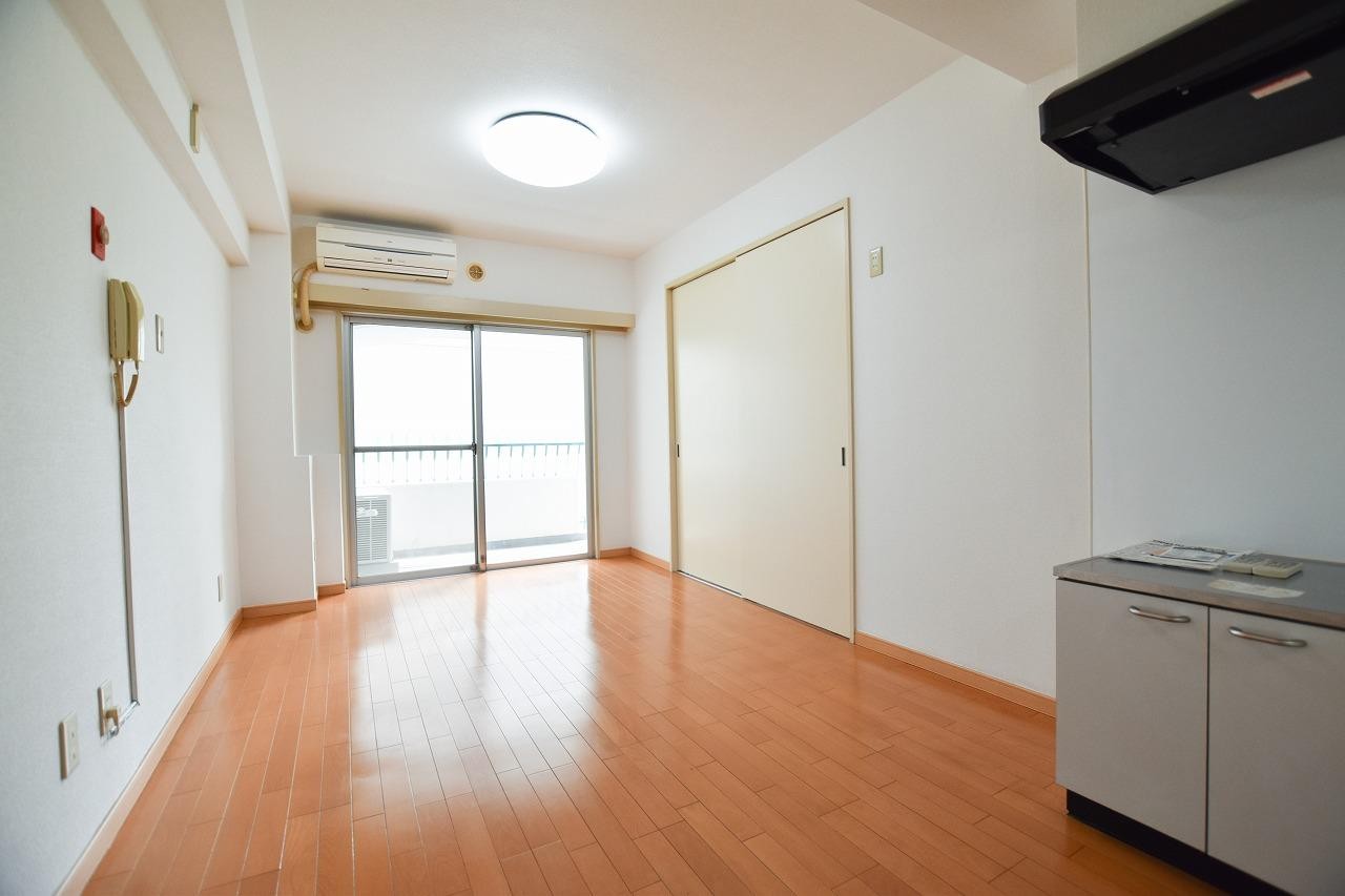 E-Housing Akasaka Hinokicho Park Urban Life for Rent | 1DK in Akasaka, Minato Ward, Tokyo | E ...