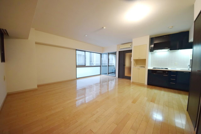 E-Housing Kojimachi Residence for Rent | Studio in 3 Kojimachi, Chiyoda-ku, Tokyo | E-Housing