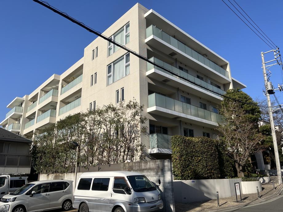E-Housing Jingumae 5-chome Blanche for Sale | Jingumae 5-chome, Shibuya ...