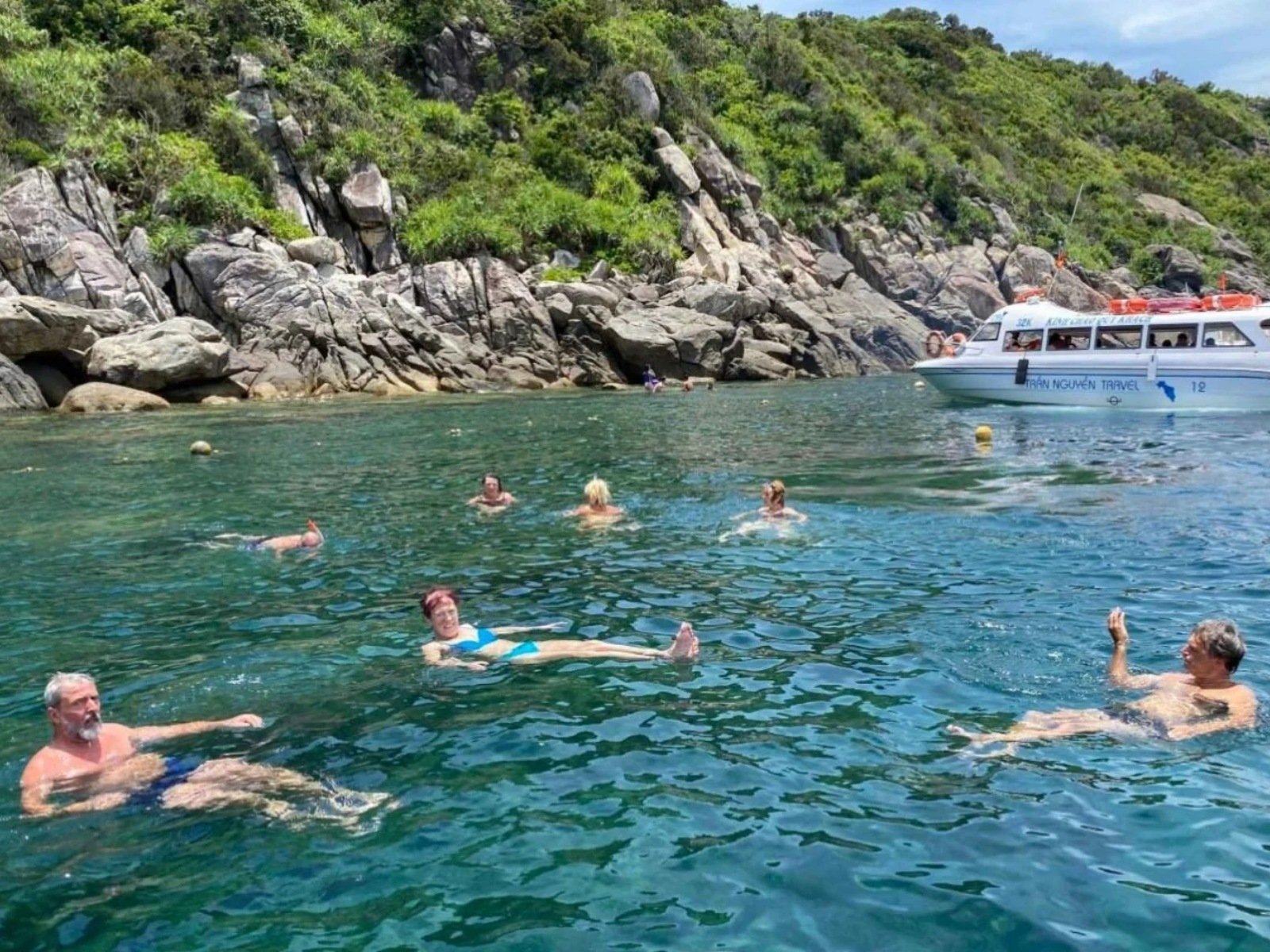Cham Island Sightseeing And Snorkeling Tour - Vietnam Is Awesome