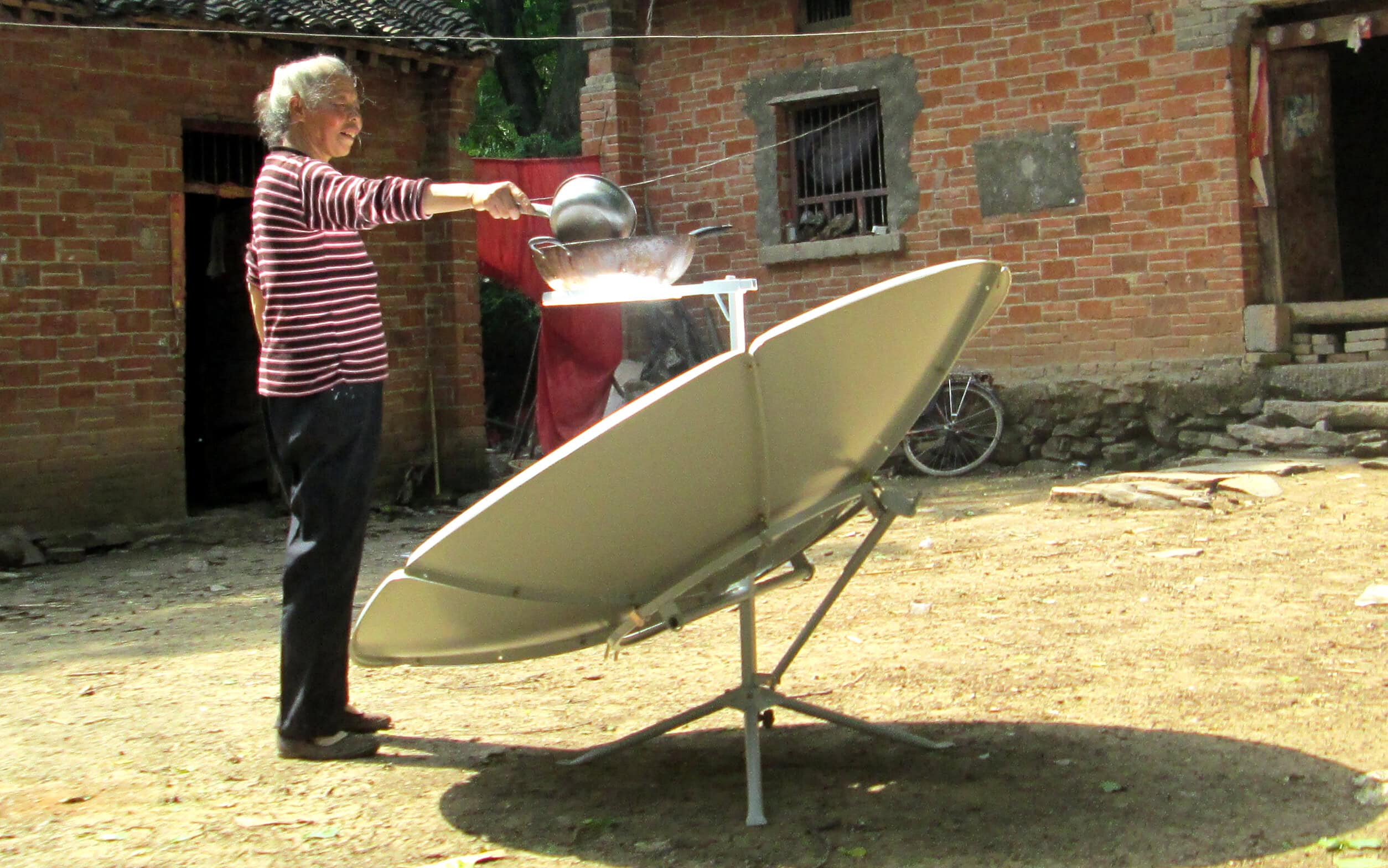 Clean Cooking Stoves - Renewable World