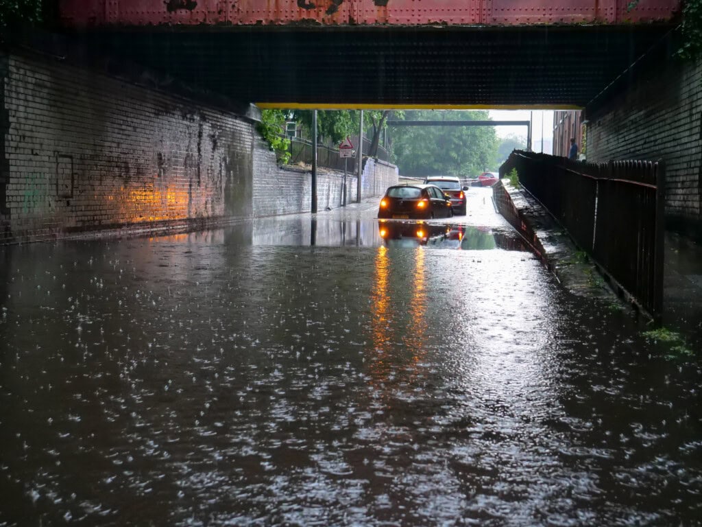 The Urban Heat Island Effect & Climate Change |UKGBC
