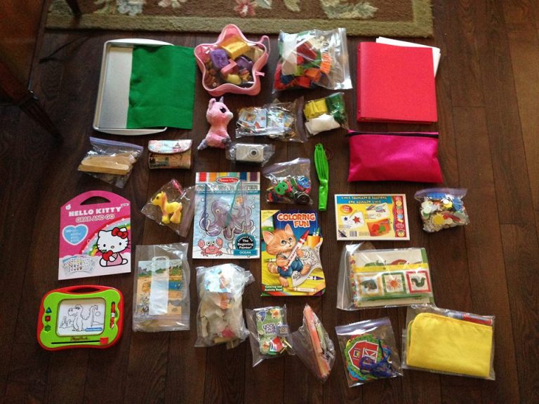 On the Go Toddler Activity Ideas - Phoenix With Kids