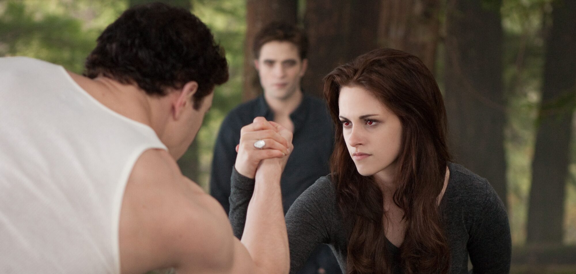 Review: The Twilight Saga: Breaking Dawn - Part 2 - Slant Magazine