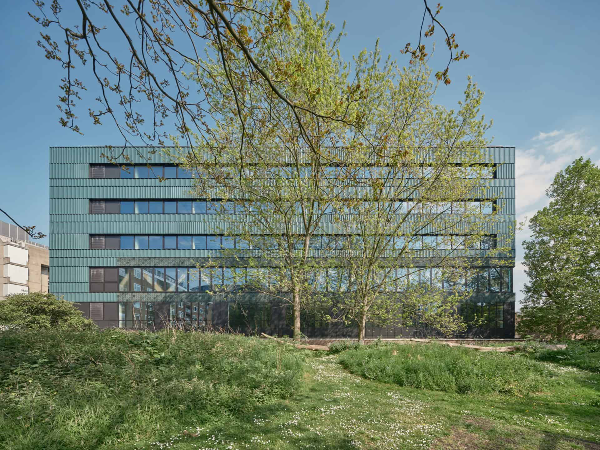 Advancing Net Zero | UKGBC