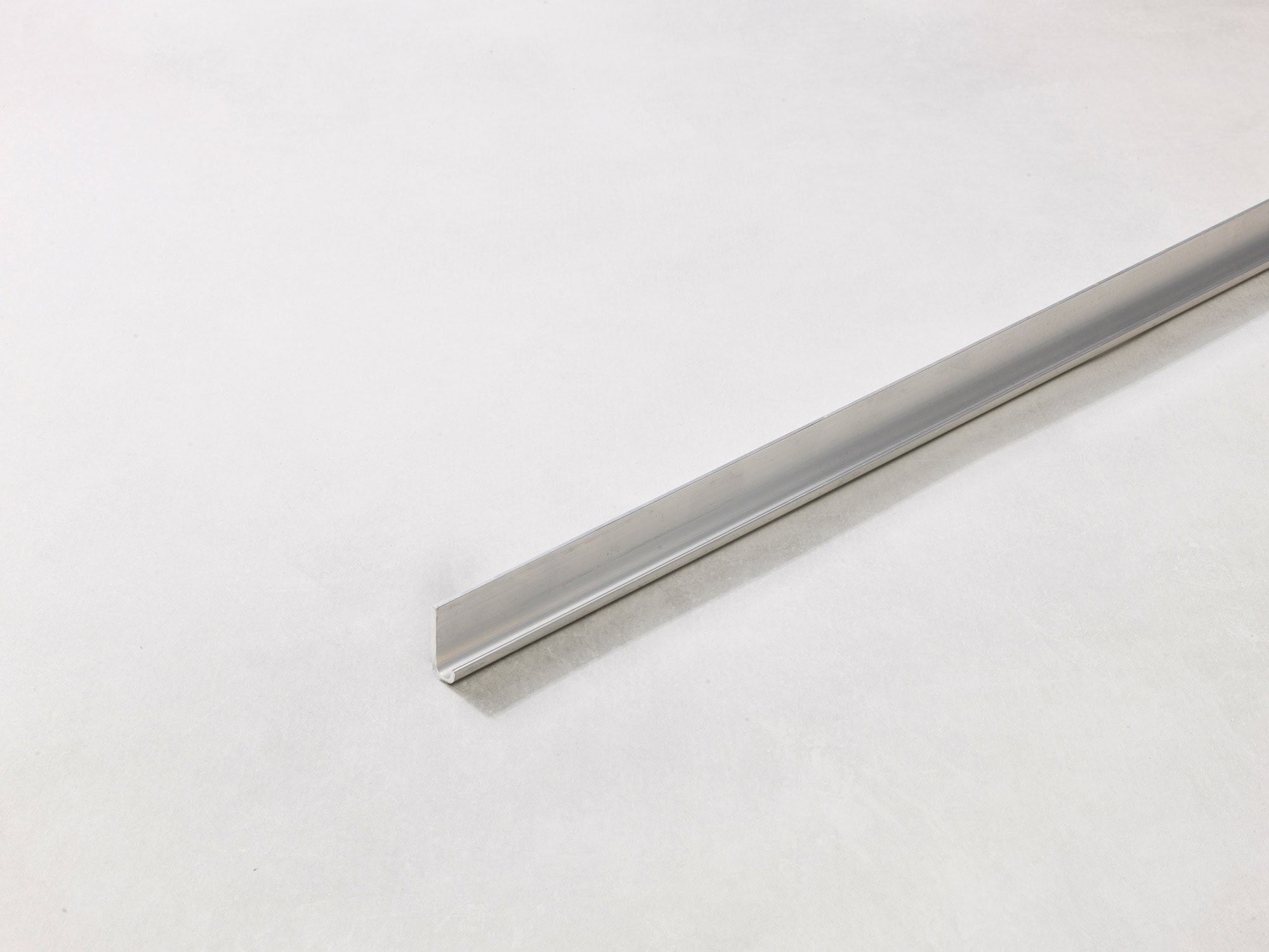 Horizontal Starter Trim J Profile