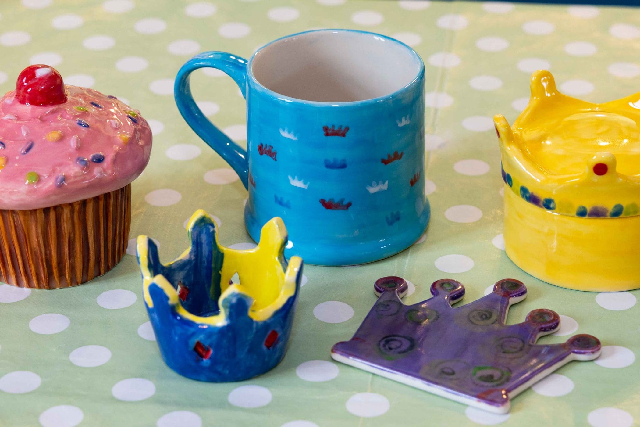 Royal Themed Paint-Your-Own-Pottery | Museum of Royal Worcester