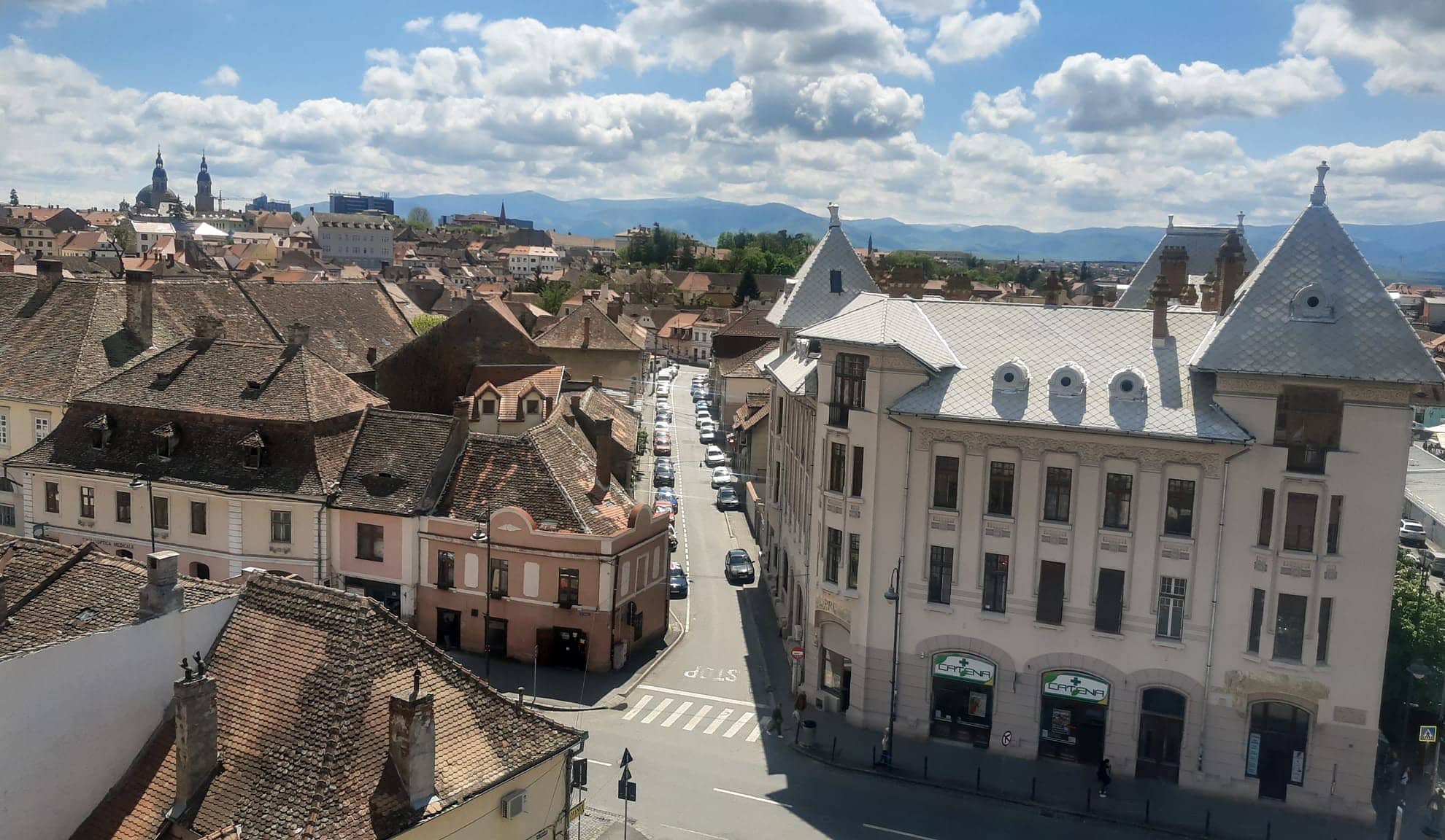 Maxime de 22 de grade joi, la Sibiu - Cerul, predominant înnorat