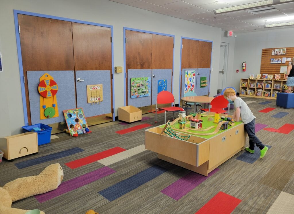 Desert Foothills Library in Cave Creek - Phoenix With Kids