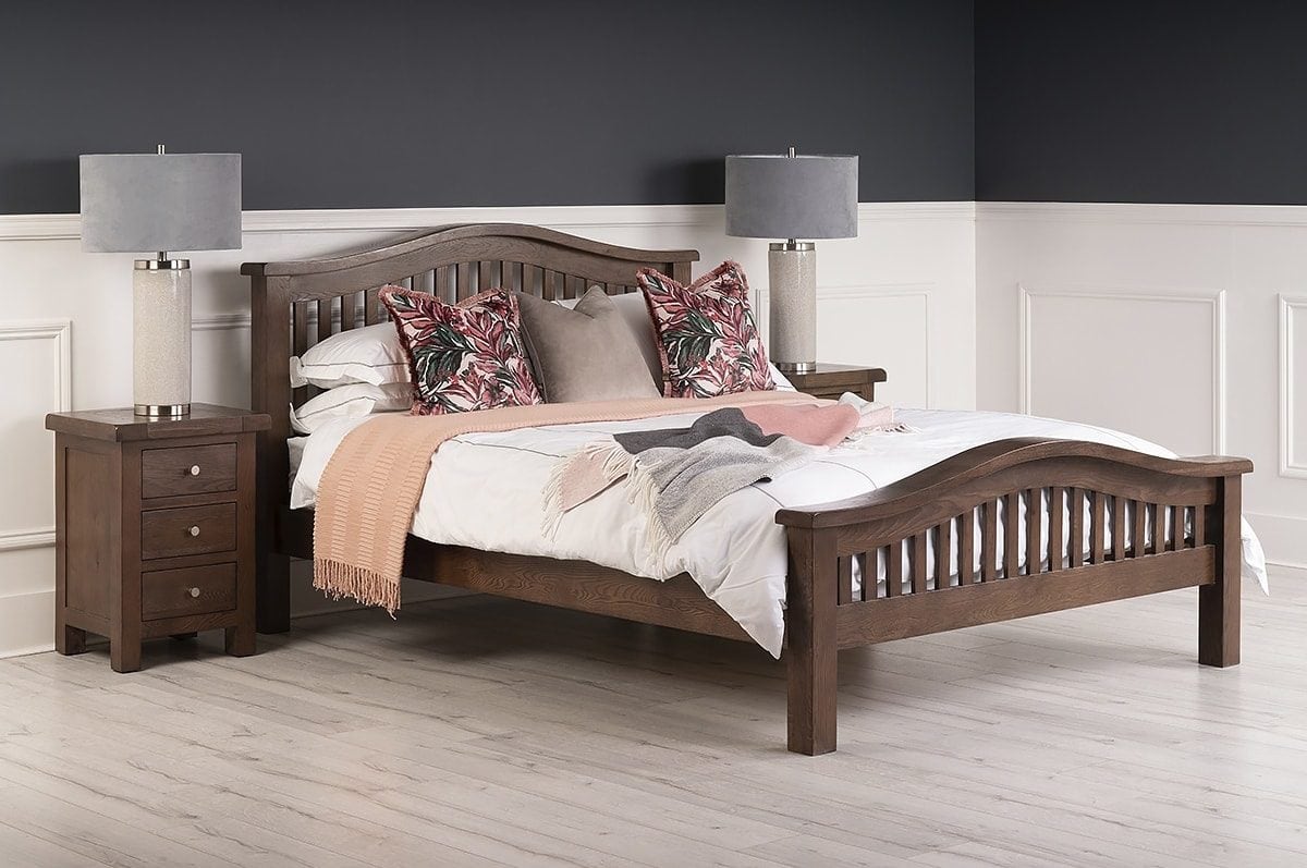 Luxor 5' Curved Bed Frame - Michael Murphy Home Furnishing