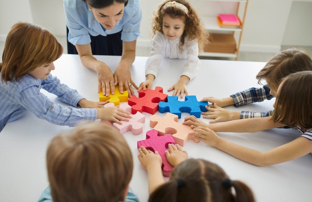 Early Years: Guided Play or Direct Instruction? - TeacherToolkit