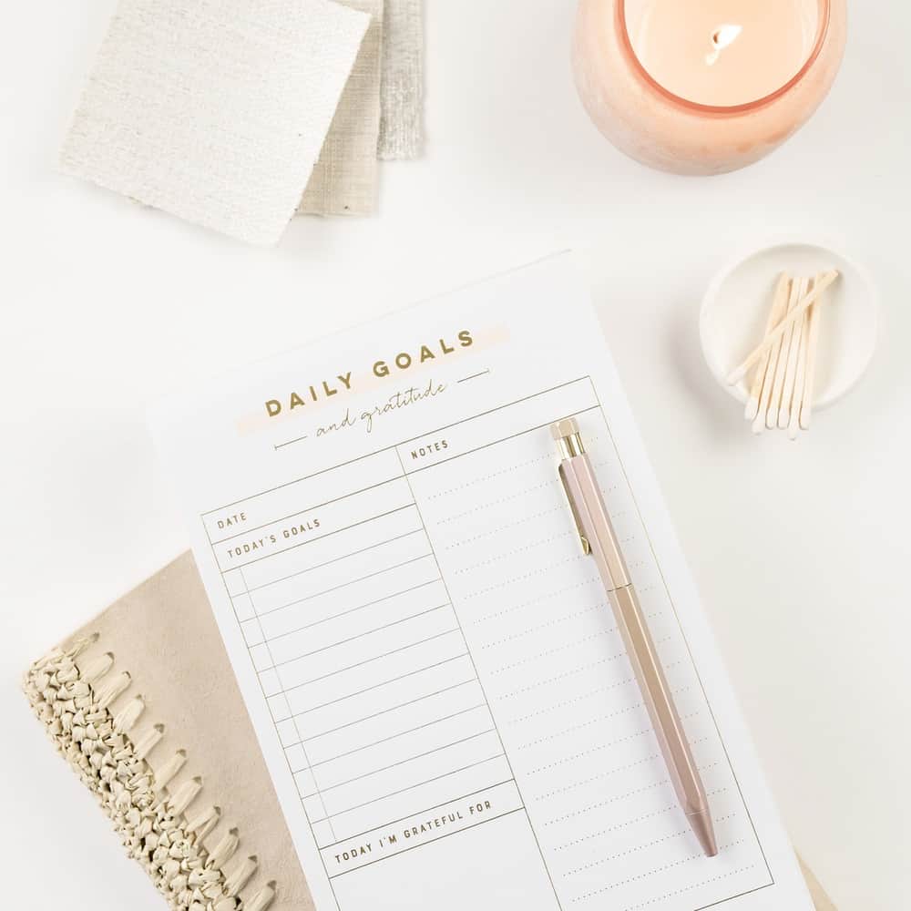 25 Journal Prompts For Health and Wellness | Happy Journals