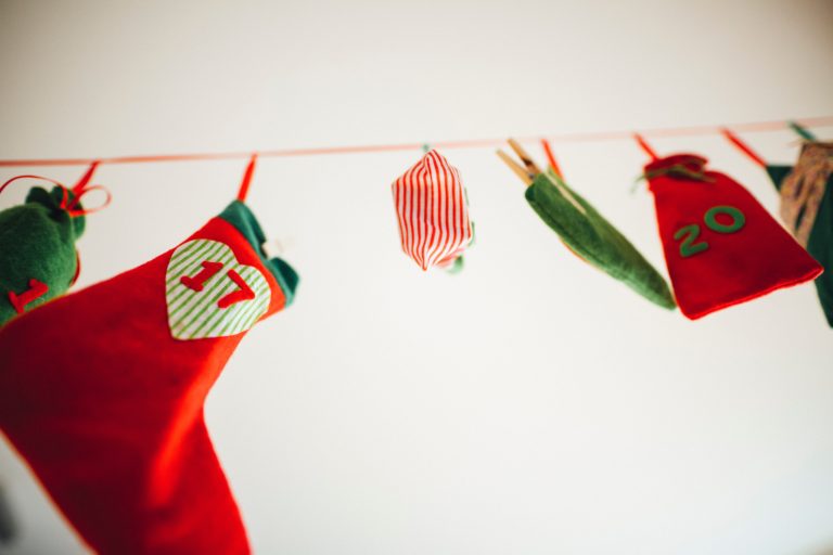16 Creative DIY Rope Projects For Your Home - Mindful of the Home