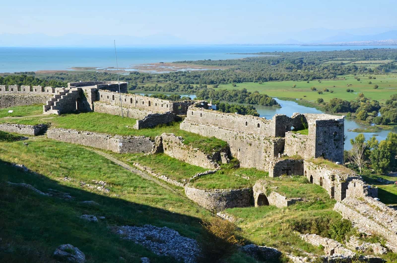 Rozafa Castle (Castle near Shkodër, Albania) - Nomadic Niko