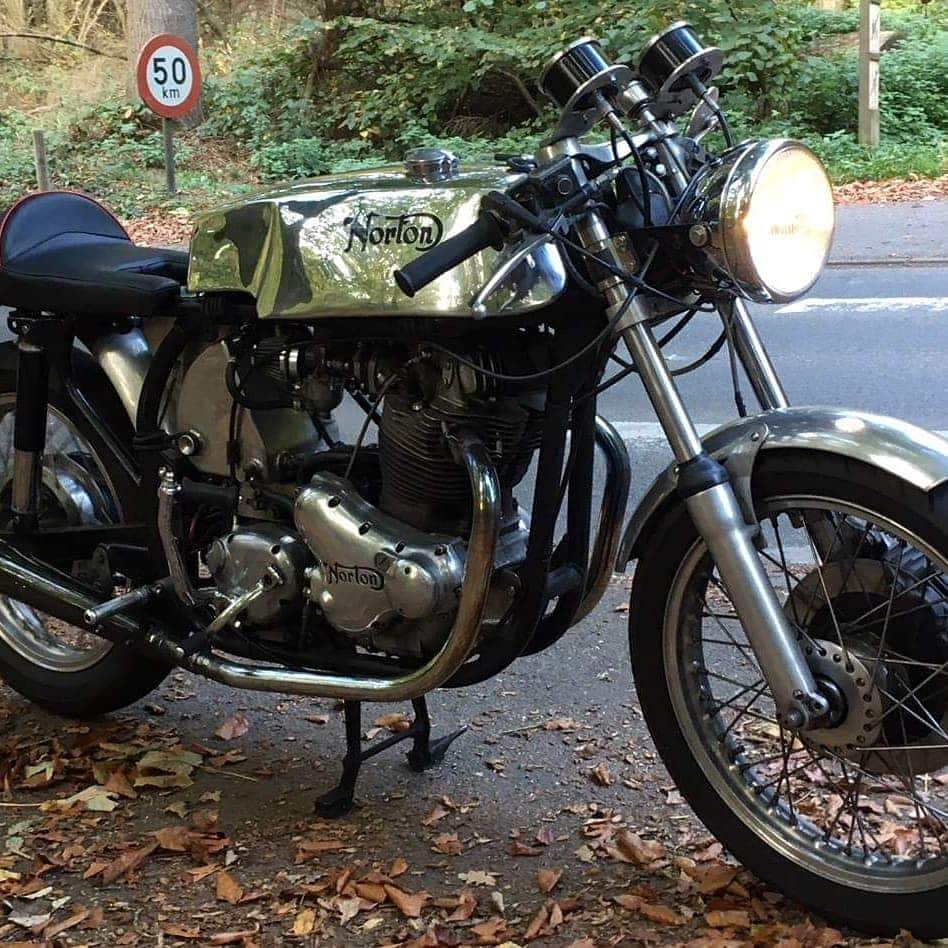 Norvil Style Alloy Fuel Tank for Featherbed frame - Tab Classics