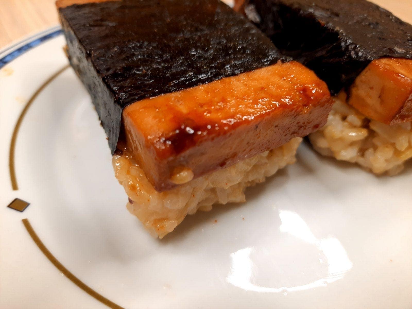 Vegan Tofu "SPAM" Musubi Recipe - Veganiac