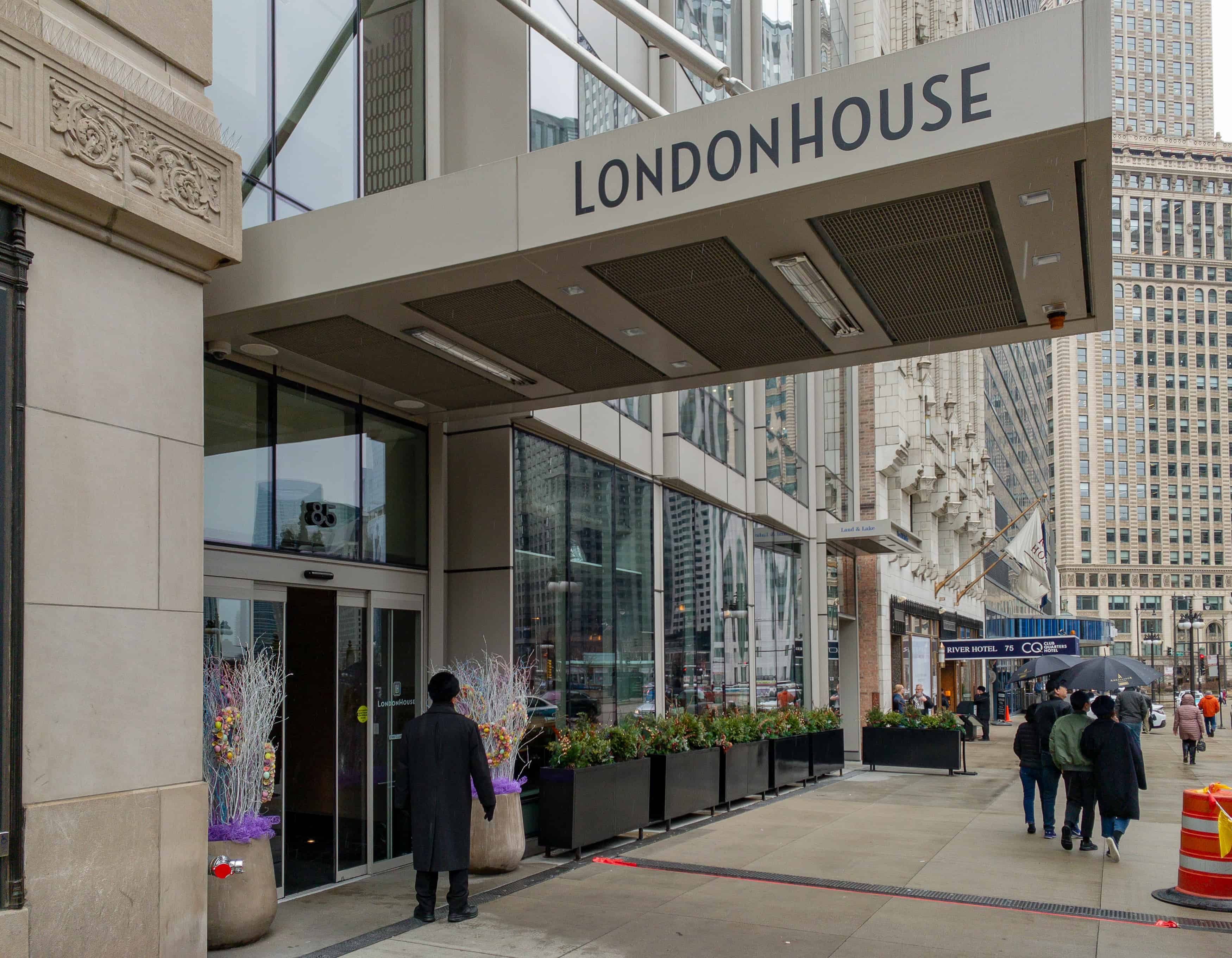 LondonHouse Chicago, Curio Collection by Hilton – Chicago Traveler