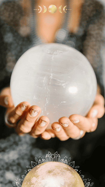 Divination with Crystals | Working with Crystal Balls, Obsidian Mirrors ...