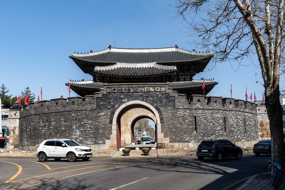 Korean Fortress Suwon Hwaseong Fortress [UNESCO World Heritage]