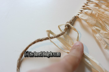 How to Make a Hula Skirt | Hawaiian Luau Decorations Dirt Cheap
