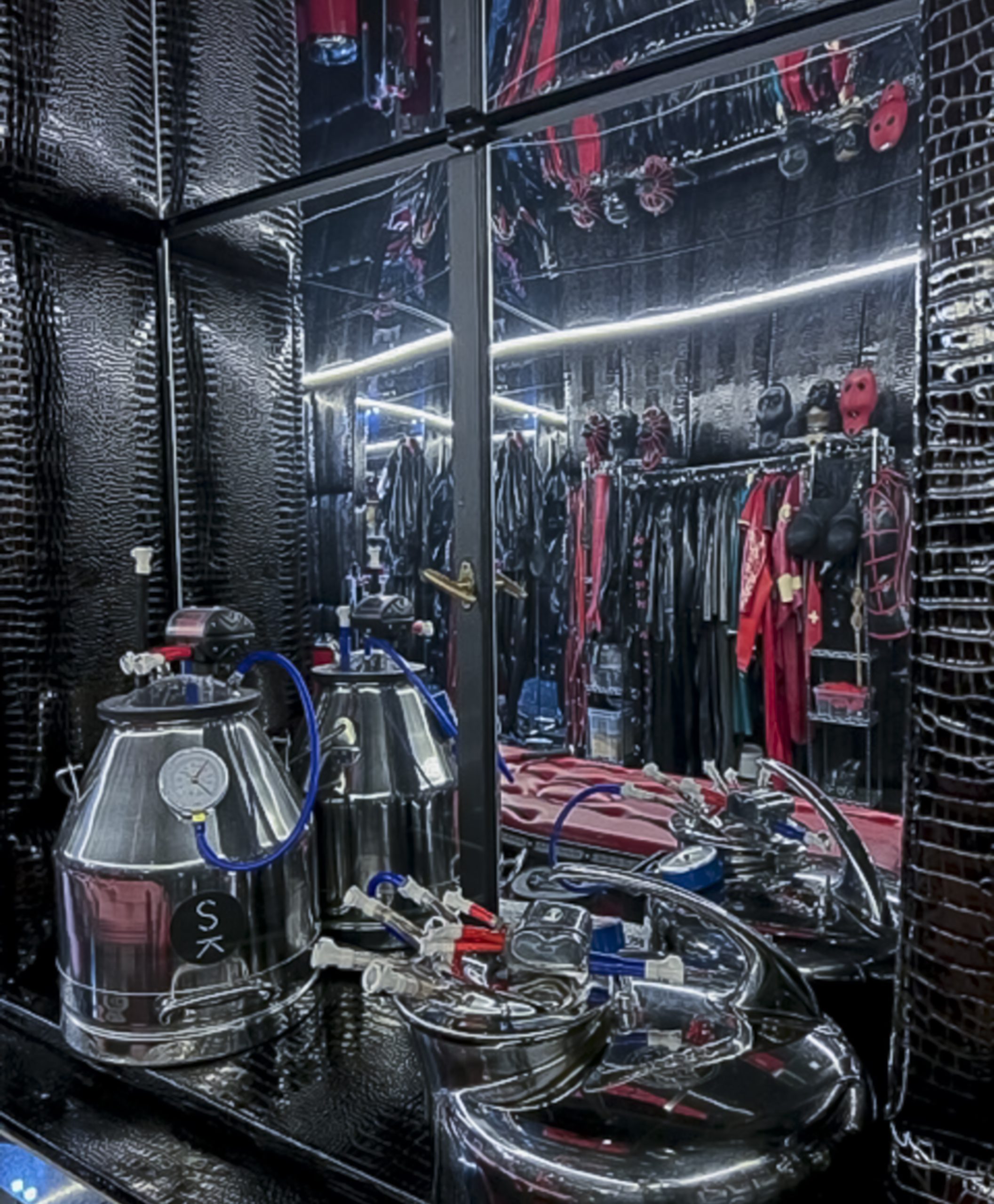 Latex Suite Einzigartiges Erlebnis für Latex-Enthusiasten