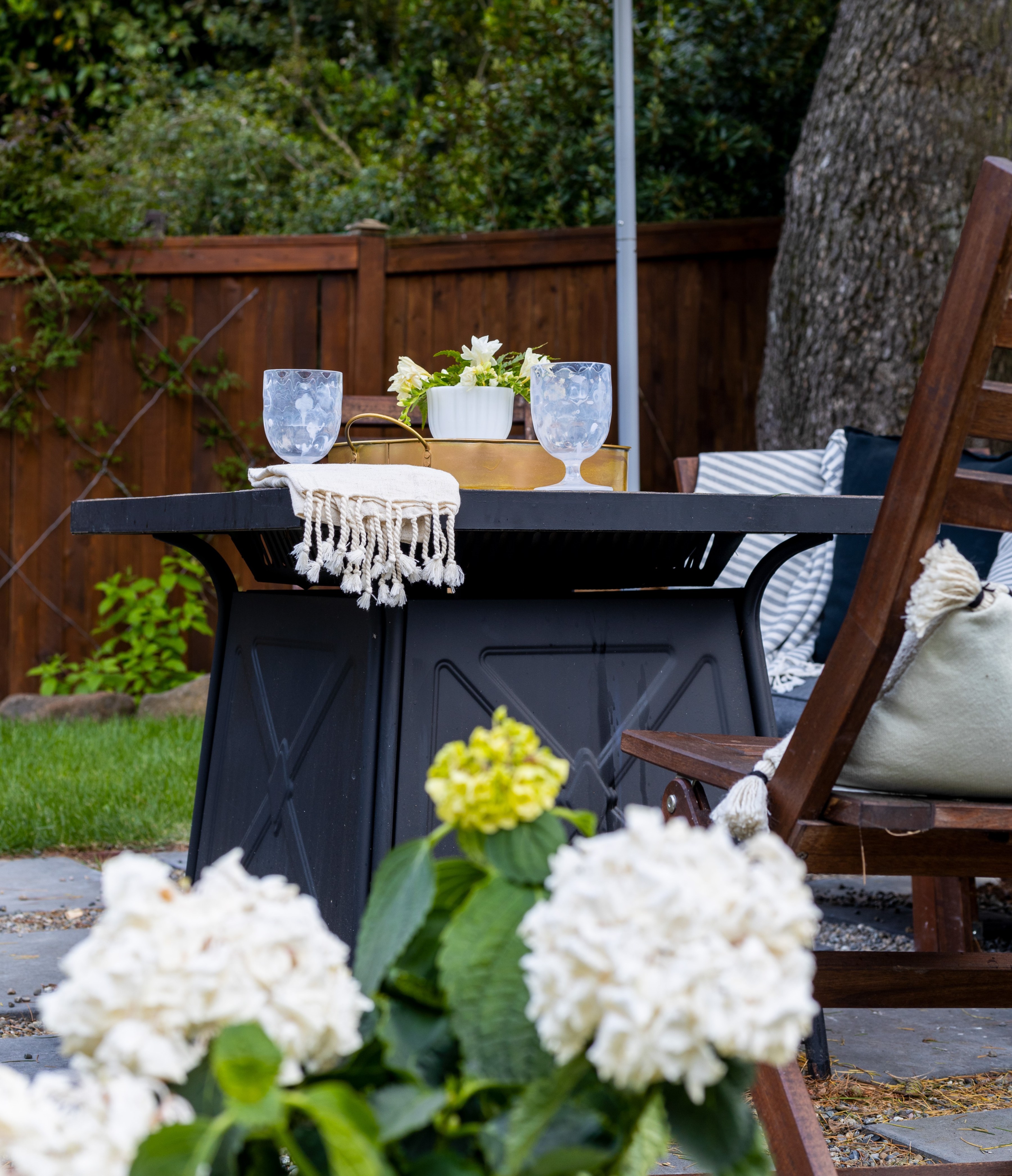 How to Revamp Your Fire Pit Table with Spray Paint. - This Dear Casa